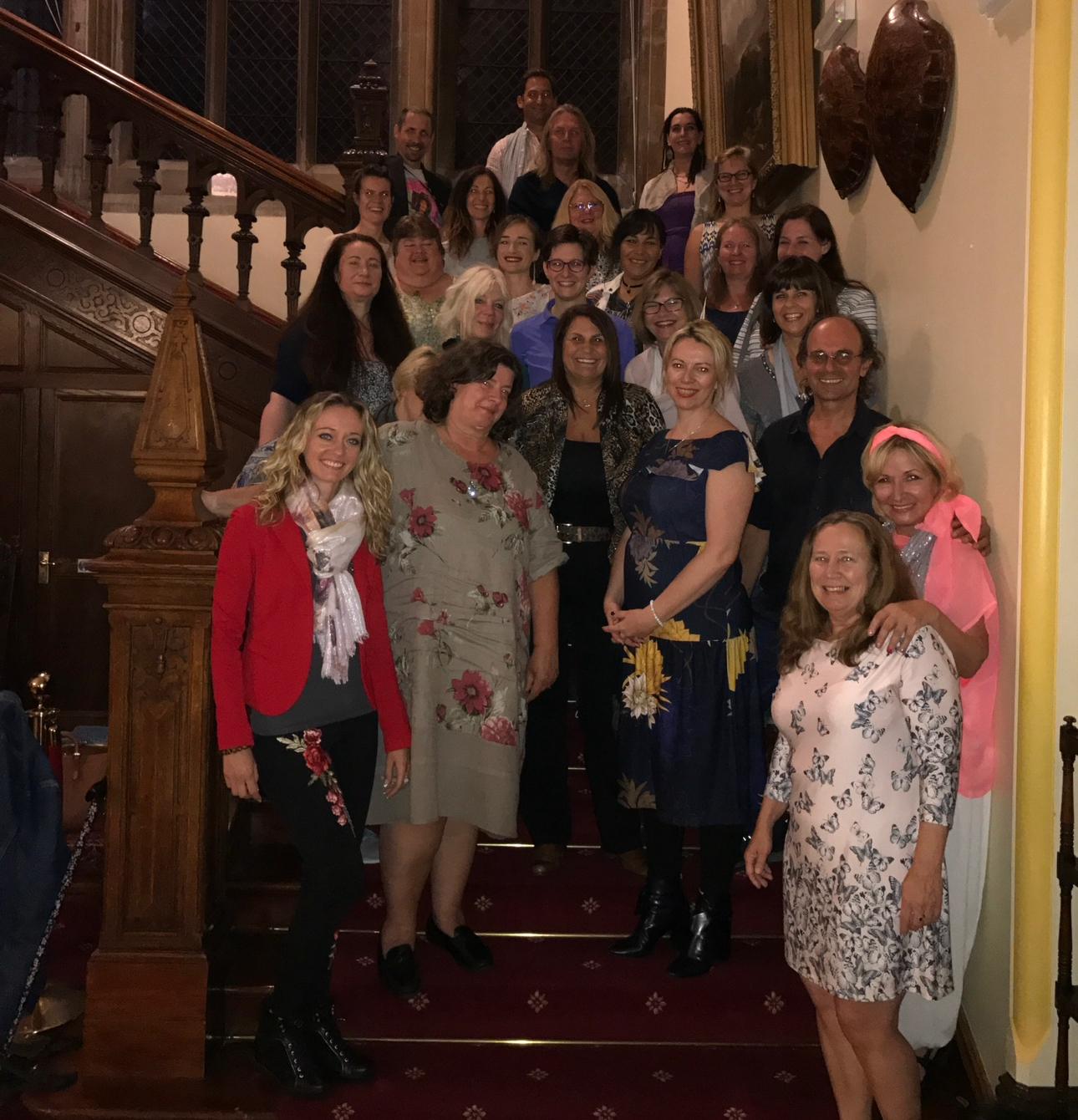 Was ist das bekannte Arthur Findlay College in England? - 💗💎Herzdiamant.de